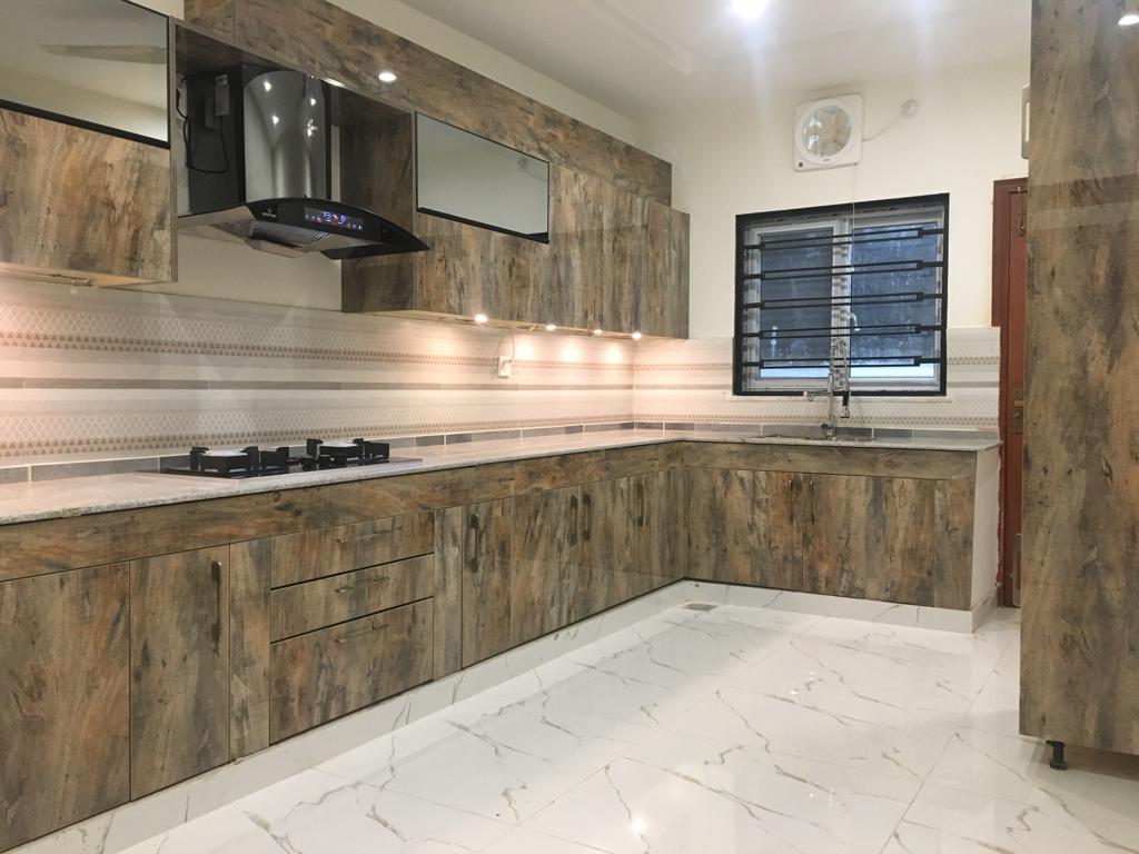 Luxurious Villa – https://simpledesign-studio.com