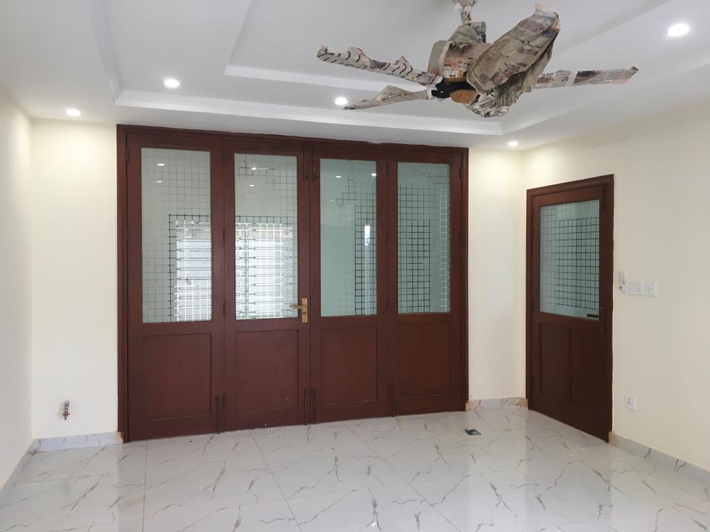 Luxurious Villa – https://simpledesign-studio.com